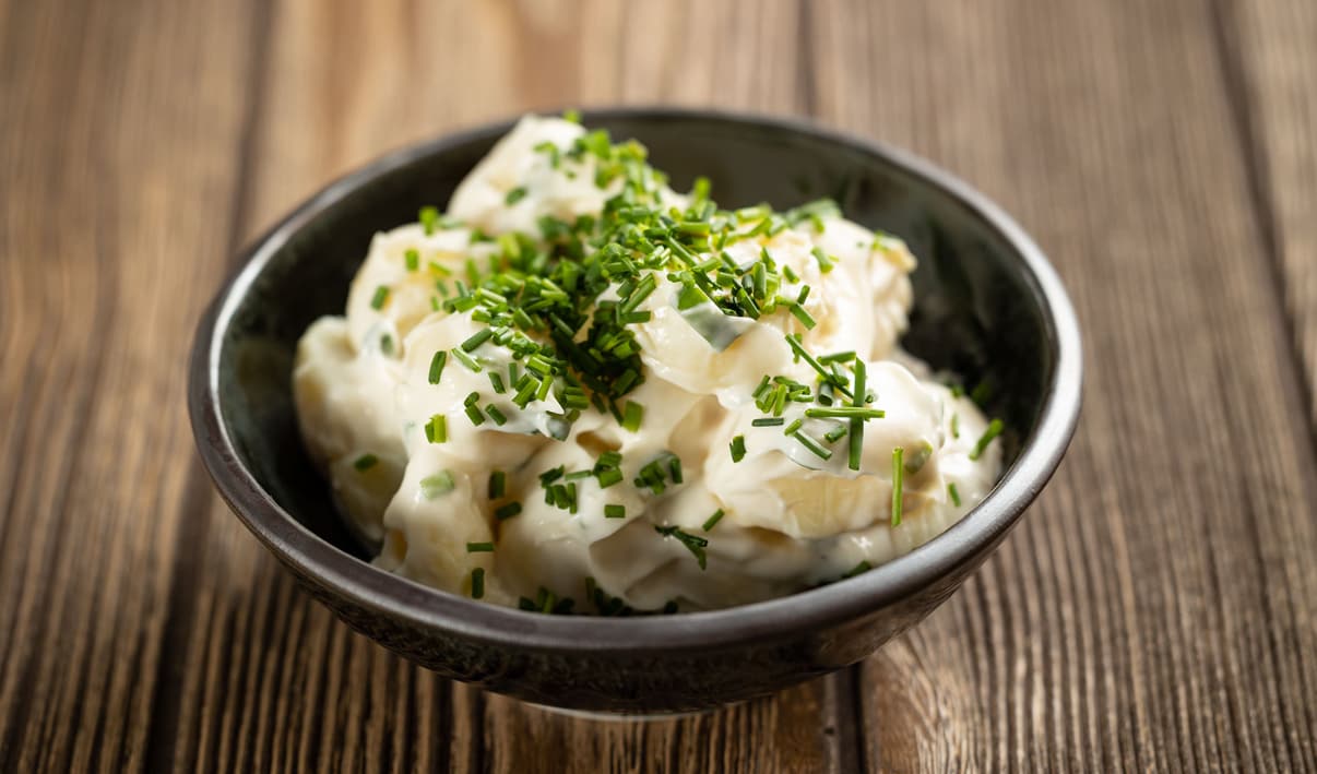 Majonézes burgonyasaláta - Recept